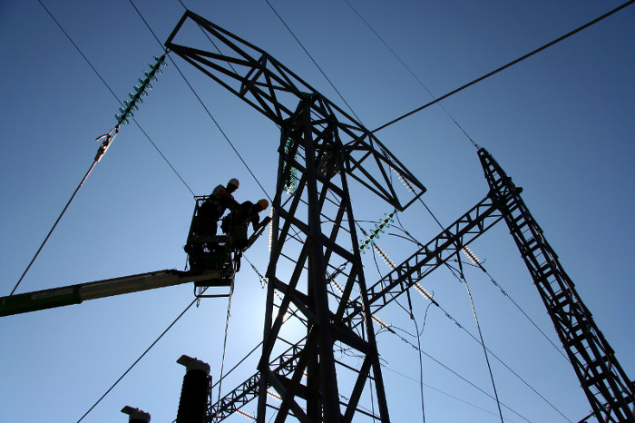 High-Voltage Power Lines, Charlotte, NC | Lake Electric Co. Inc.